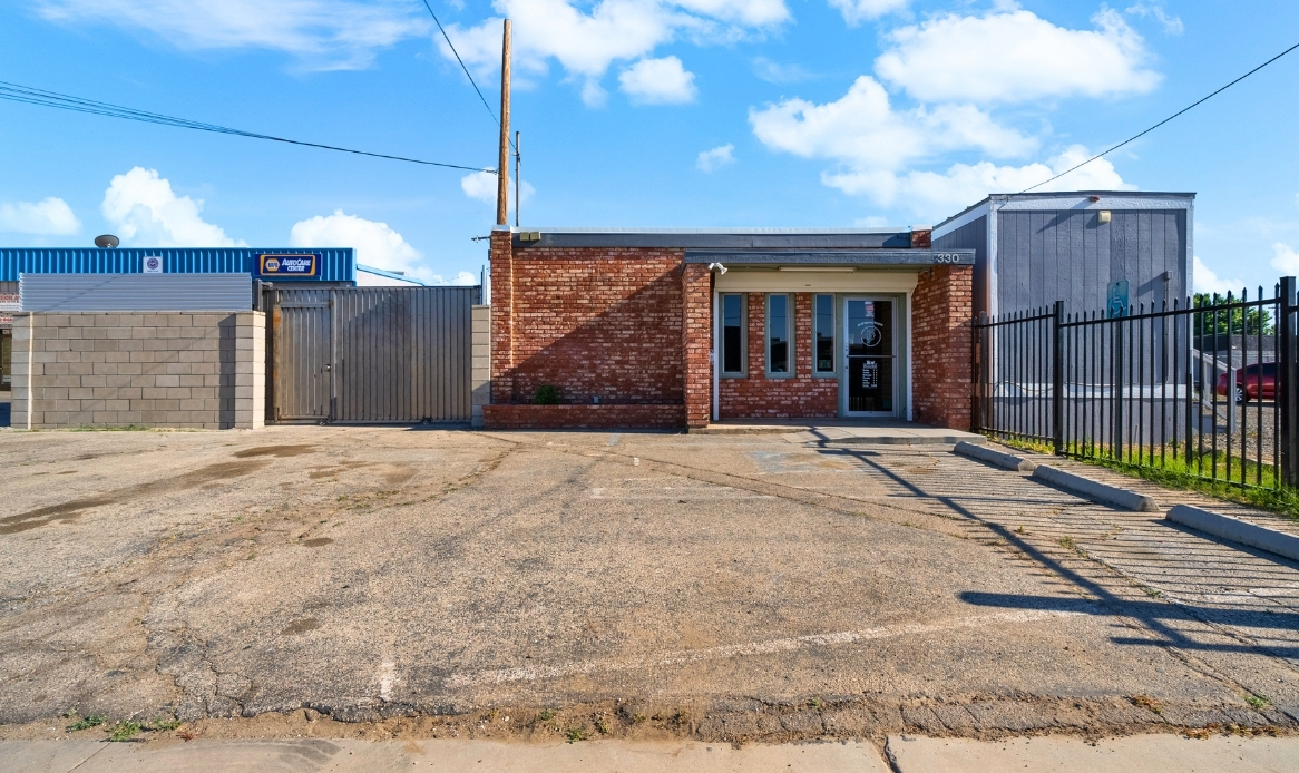 COMMERCIAL | IKON Properties